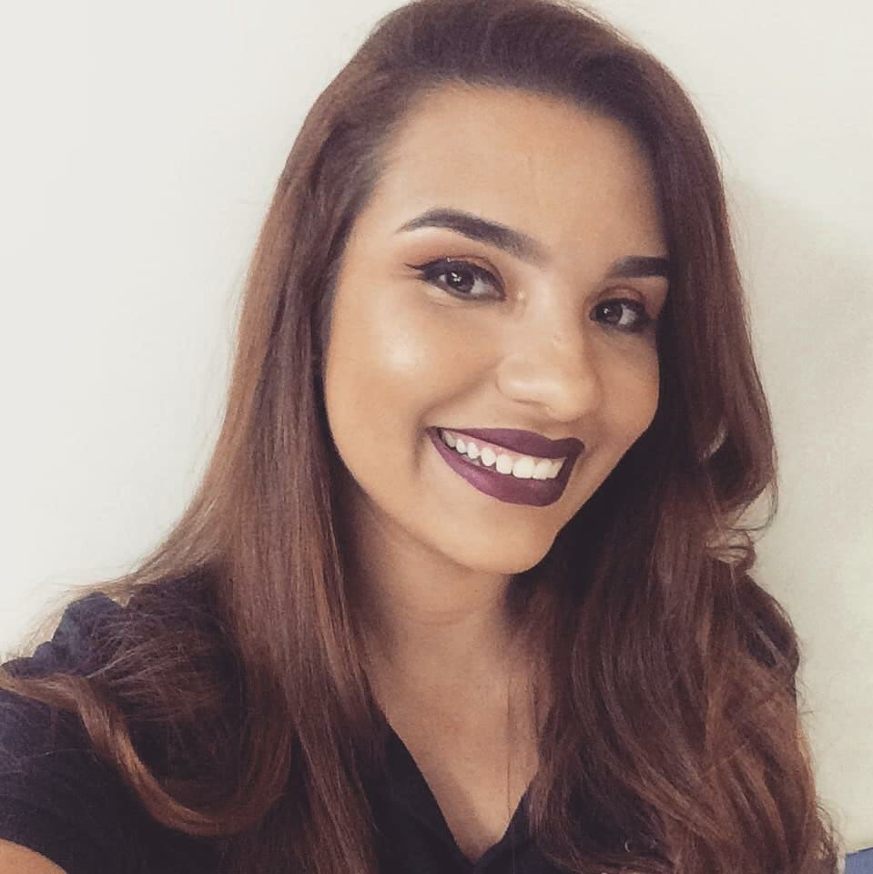 People following Andressa Rios