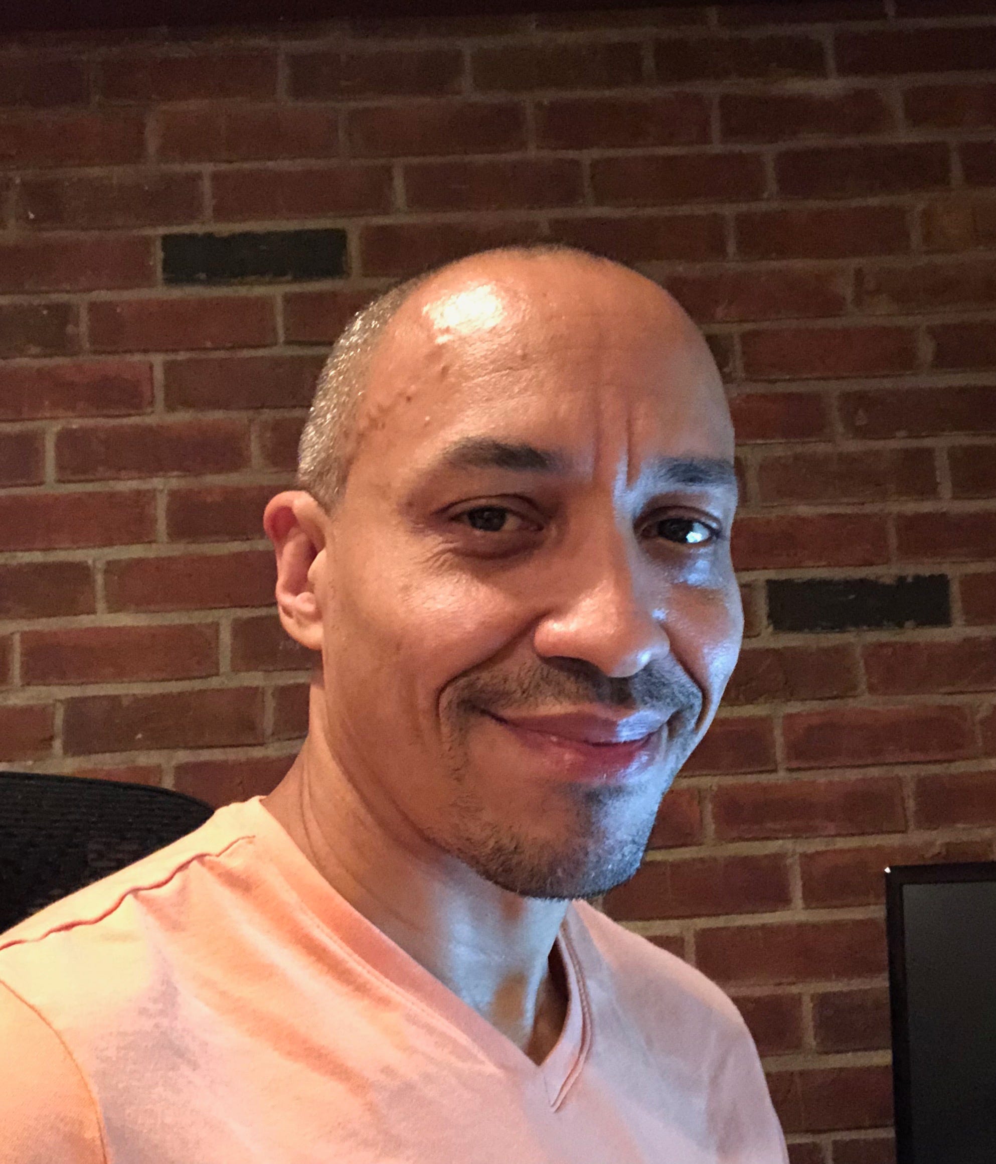 Aaron Guzman – Medium