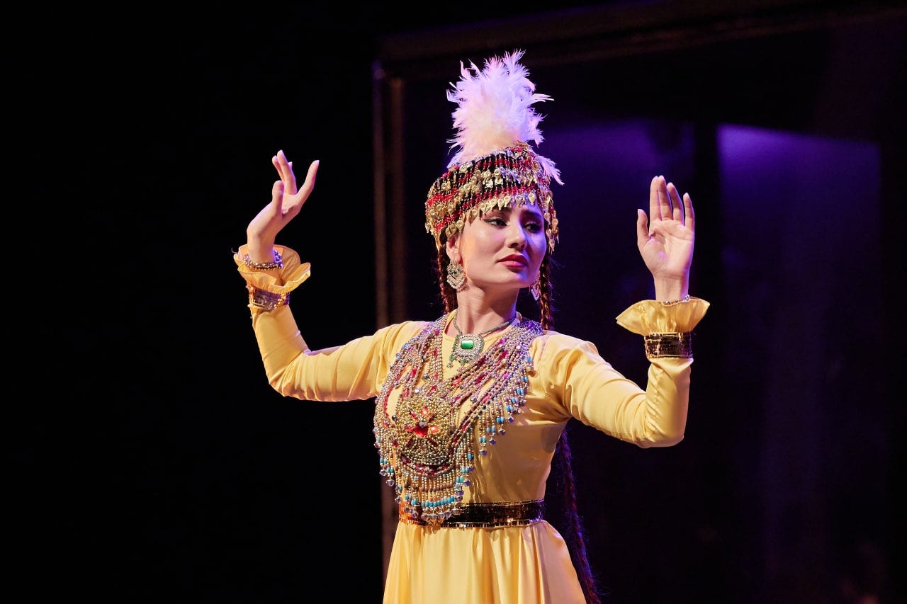 Lazgi — the Dance of Soul and Love | by Khikmatilla Ubaydullaev | Medium