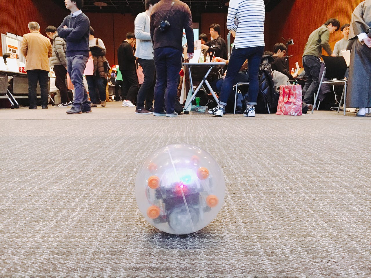 GUGEN 2017でOmicroを展示してきました. 2017年12月16日に、秋葉原コンベンションホールでハードウェアコンテスト… | by Takuya Ichise ...