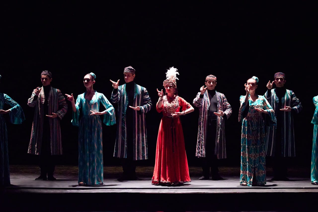 Lazgi — the Dance of Soul and Love | by Khikmatilla Ubaydullaev | Medium