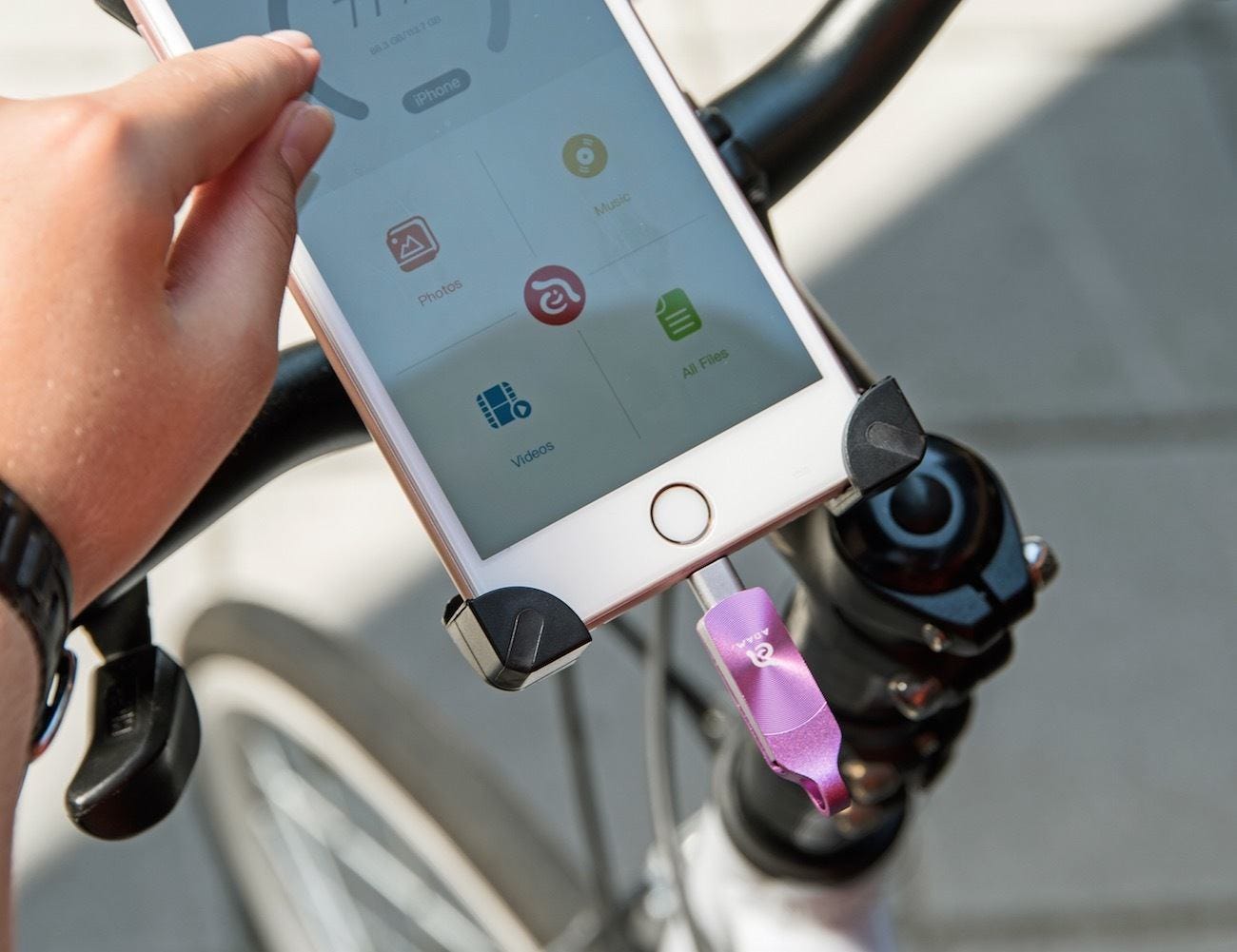10 Gadgets to Expand Your iPhone Storage | by Gadget Flow | Gadget Flow ...