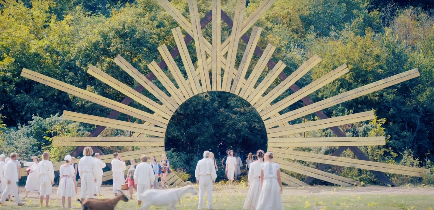 [film review] Midsommar (2019). Another trippy work from Ari Aster | by ...