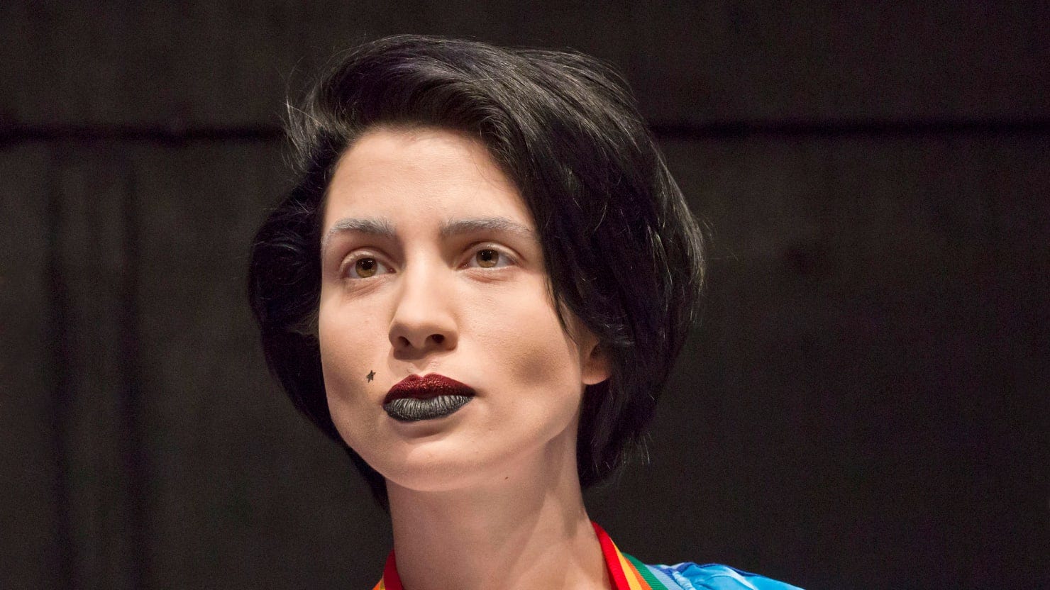 Nadya Tolokno — Actvity 6. Nadezhda Andreyevna Tolokonnoikova also ...