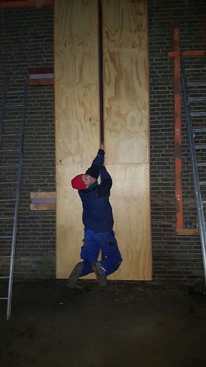 How to build a crack climbing machine | by Jeroen van Zeeland | Medium