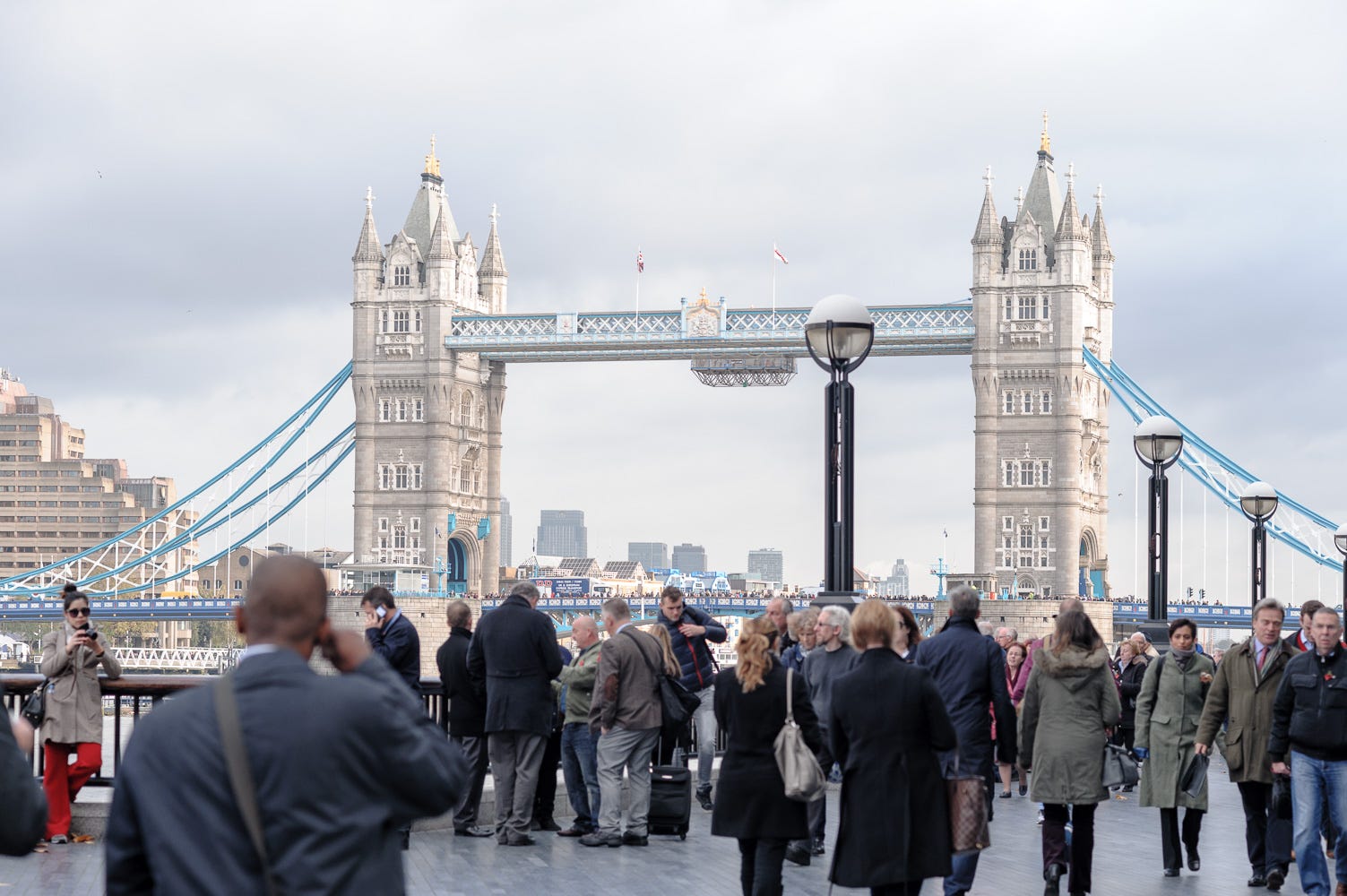 #91+: Tower Bridge and Poppy Field | by Carlo Müller | Medium
