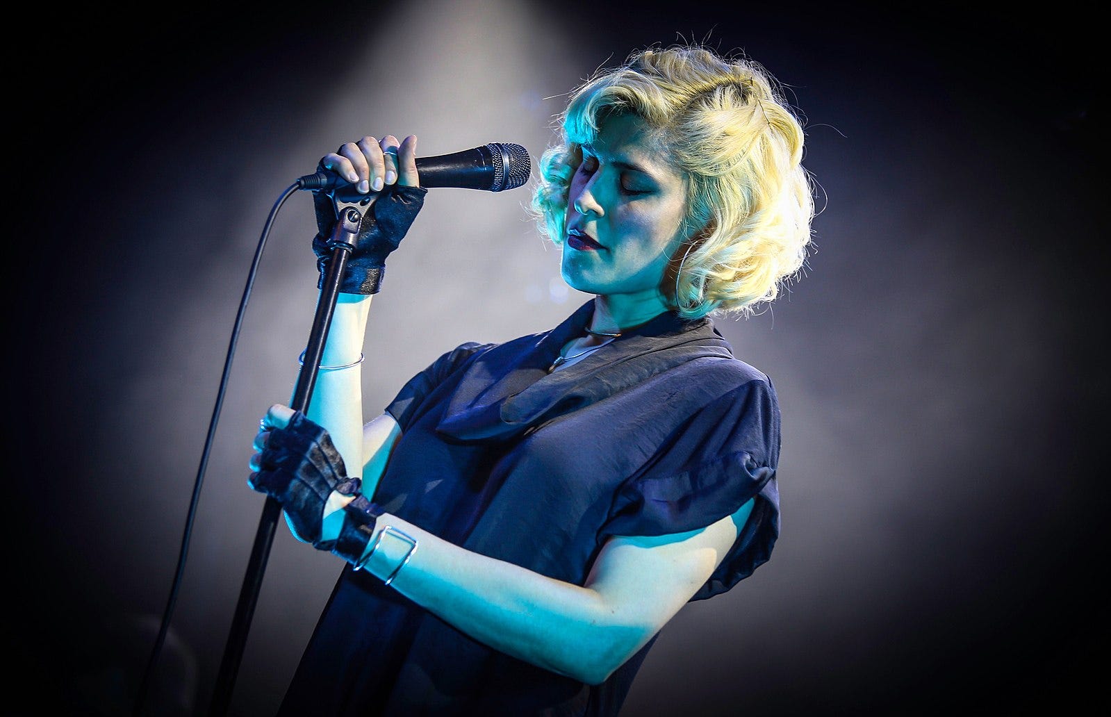 Dessa — Rapper, Singer, Author. Dessa is a Billboard Top 200 Artist and ...