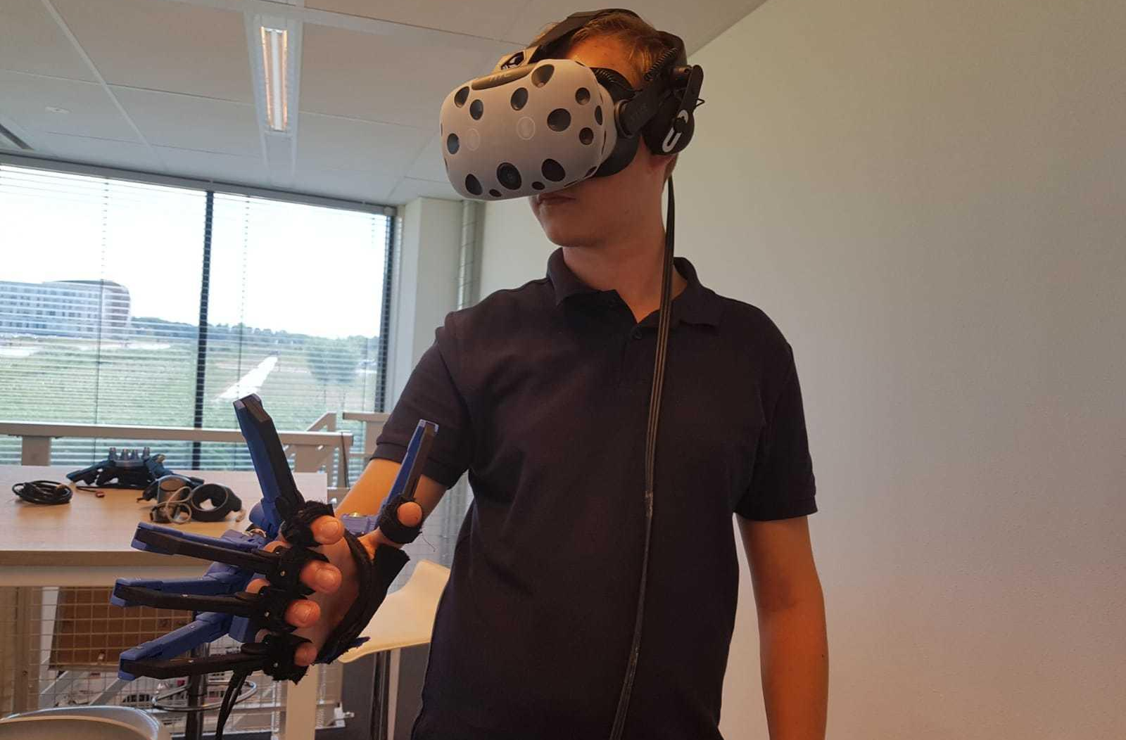 How Hand Tracking and XR are Changing the World | by VR-Innovations ...