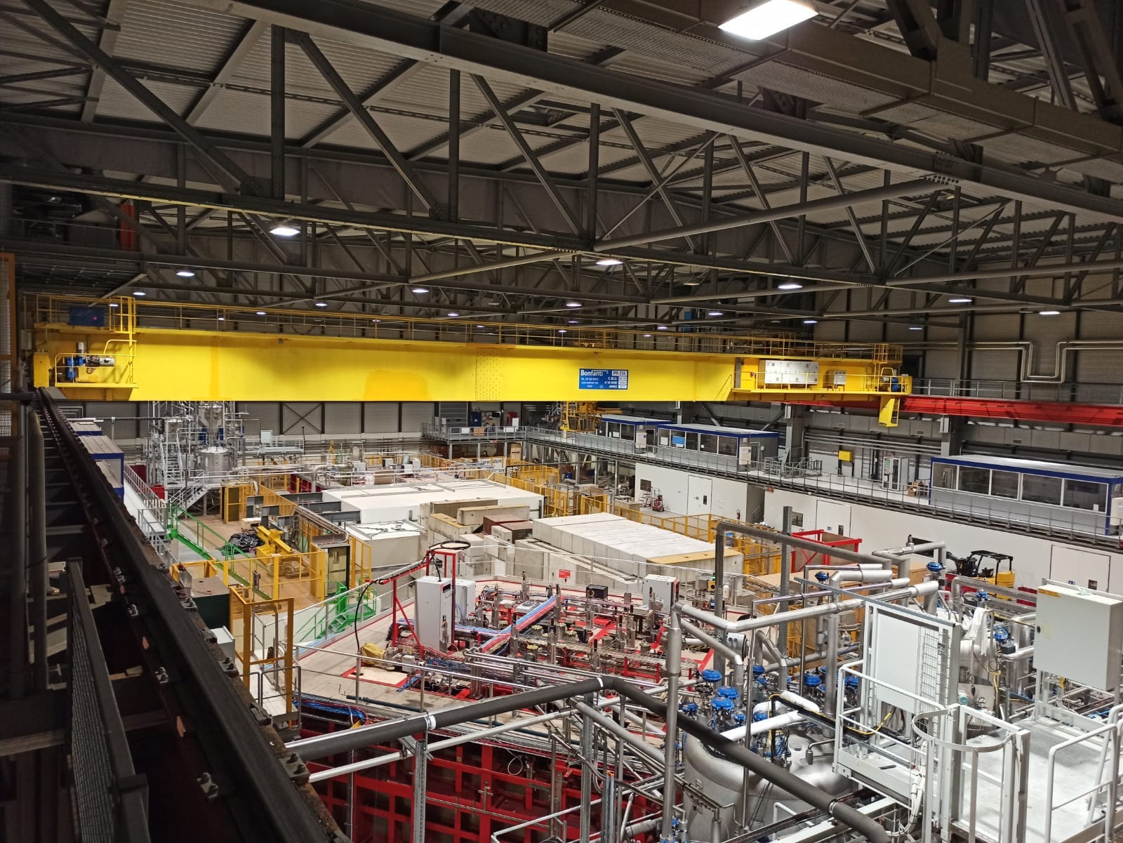 VIAGGIO AL CENTRO DEL CERN — INSIDE CERN | by Comunicazione Dfa | Medium