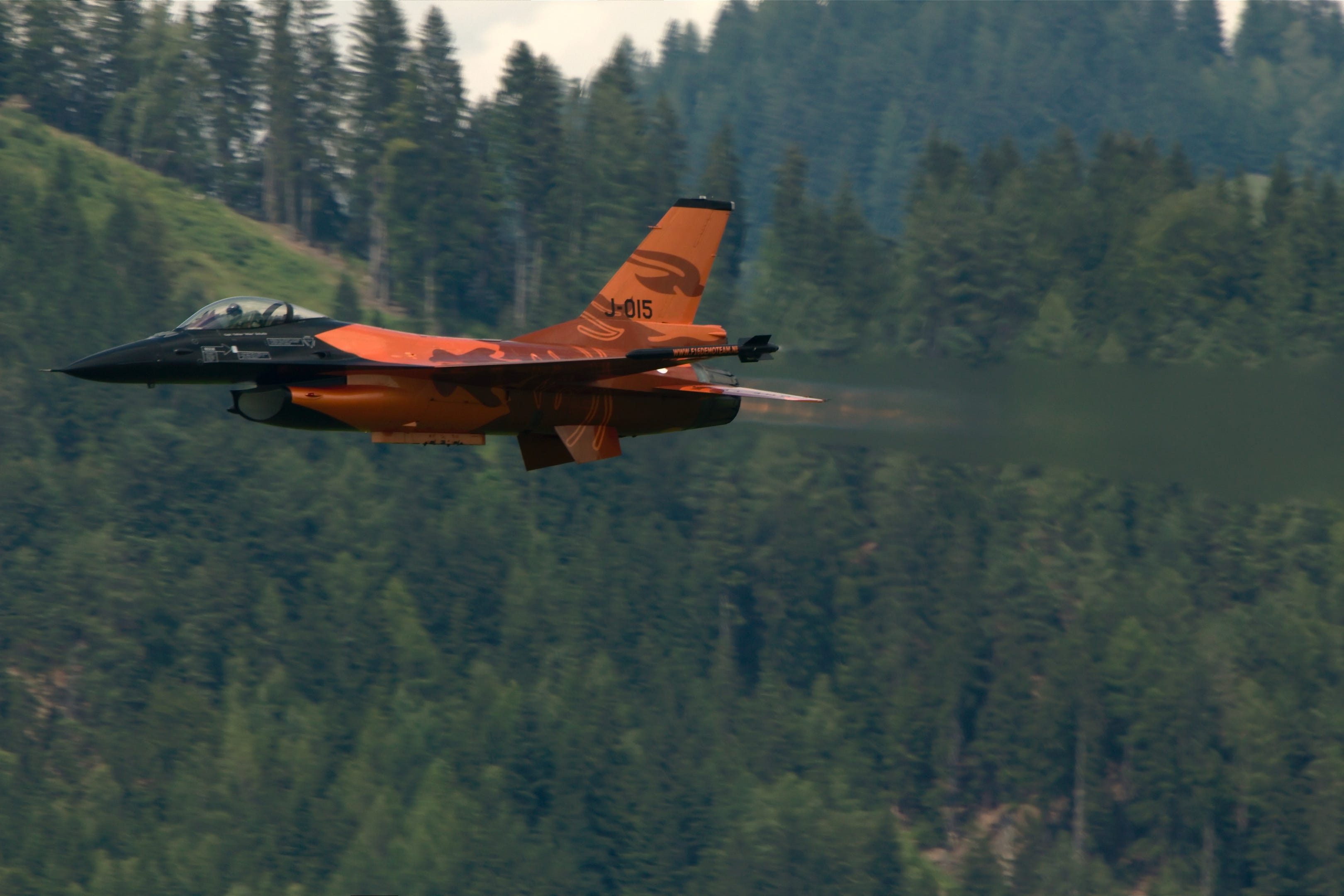 The Dutch Air Force Doesn’t Have Enough Fighters for Air Shows | by War ...
