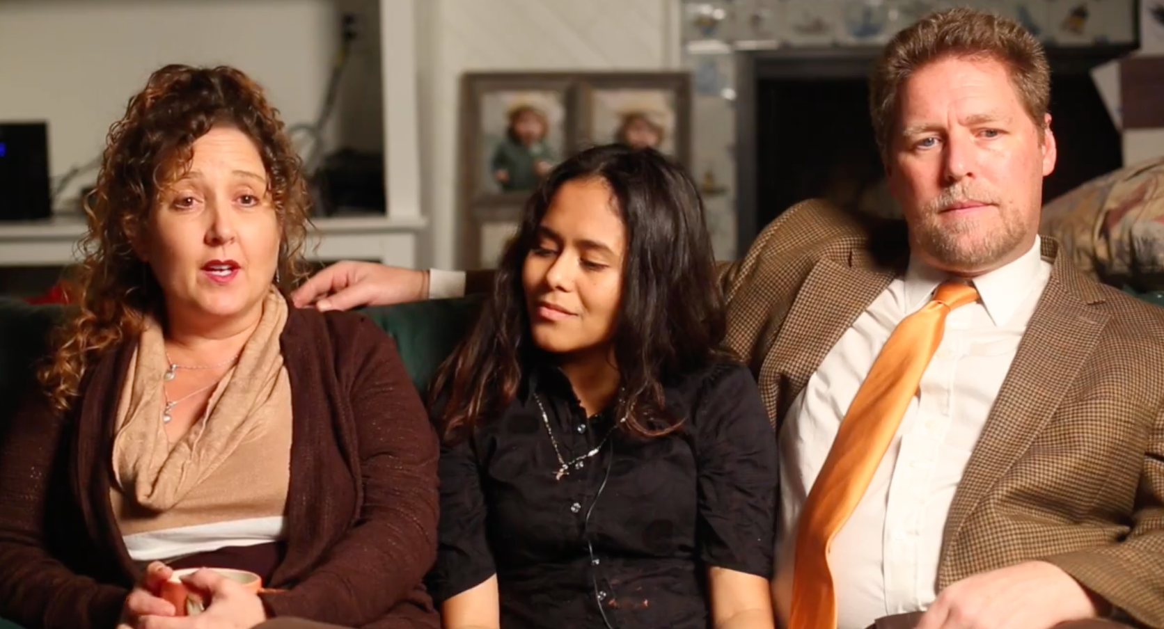 Iowan Family Opens Their Home To Student Whose Parents Were Deported to ...