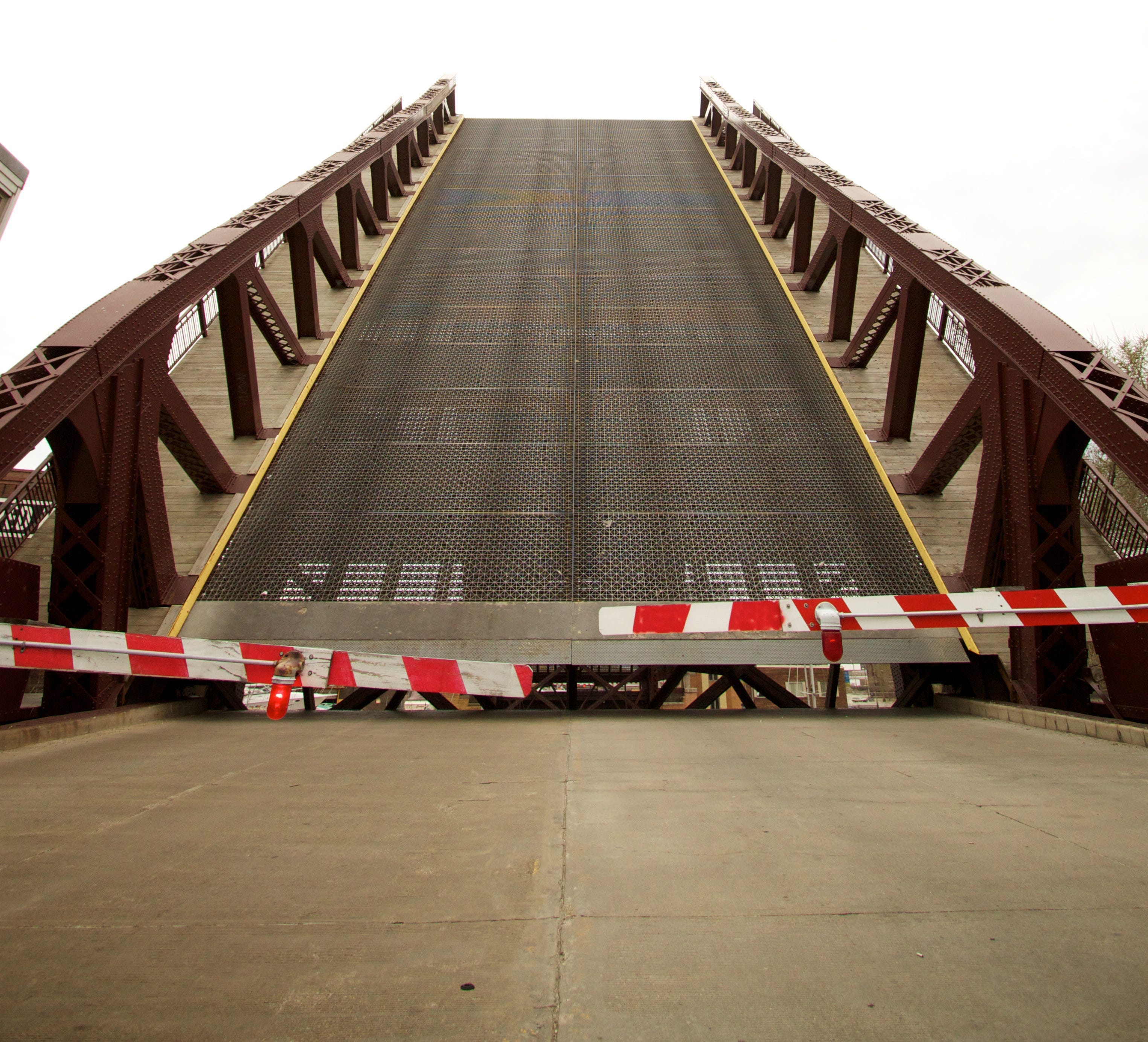Seesaws for giants. Chasing Chicago’s movable bridges | by Marcin ...
