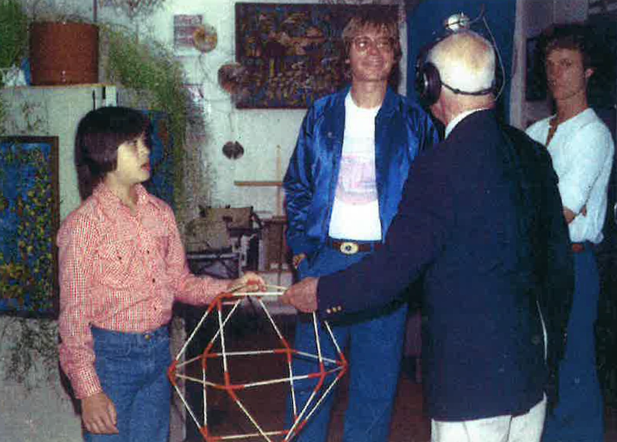 Beautiful Thinkers: A conversation with Tommy Zung about communal art ...