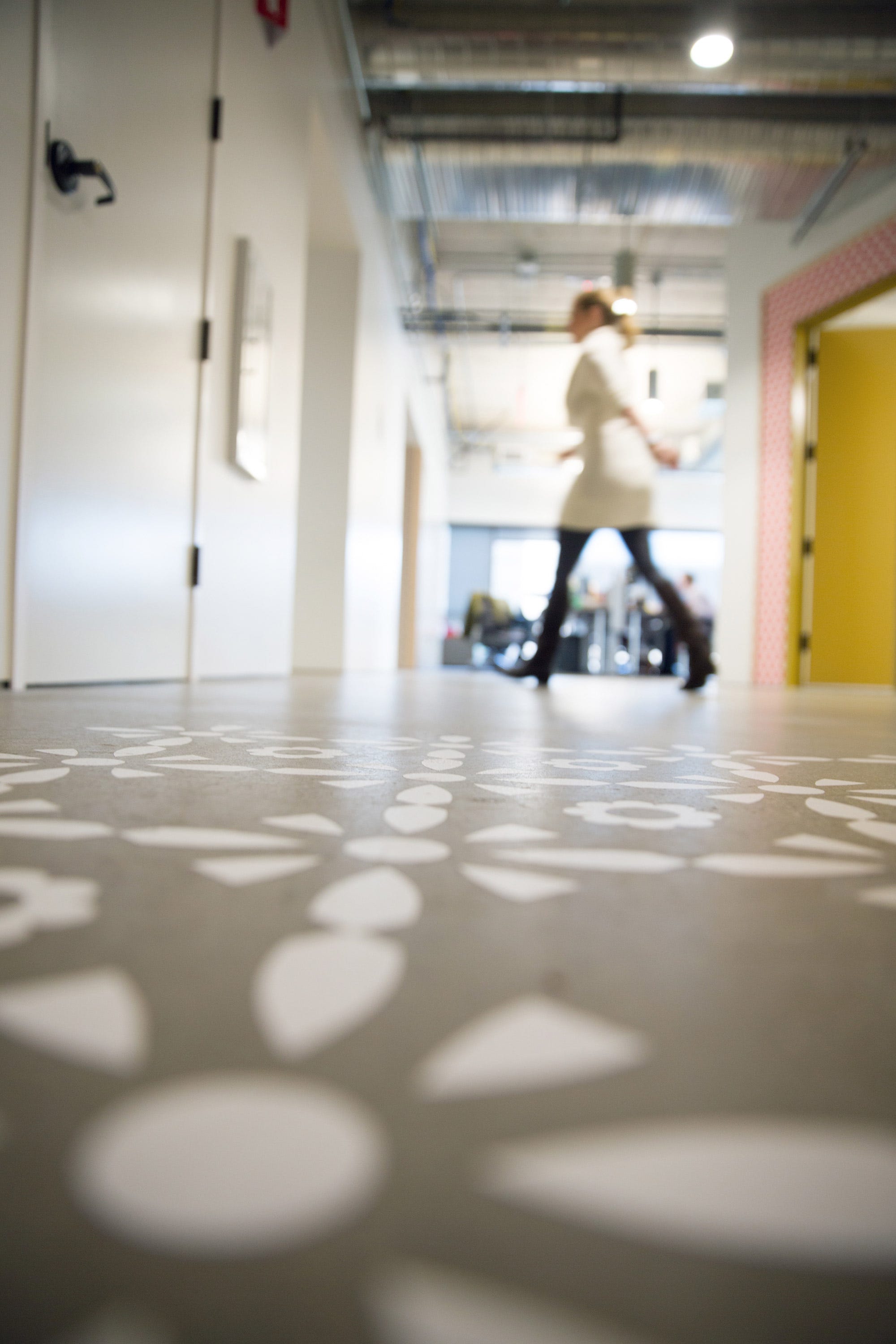 Inside Yelp. One day. 140 Images. | by Darren Hull | Medium