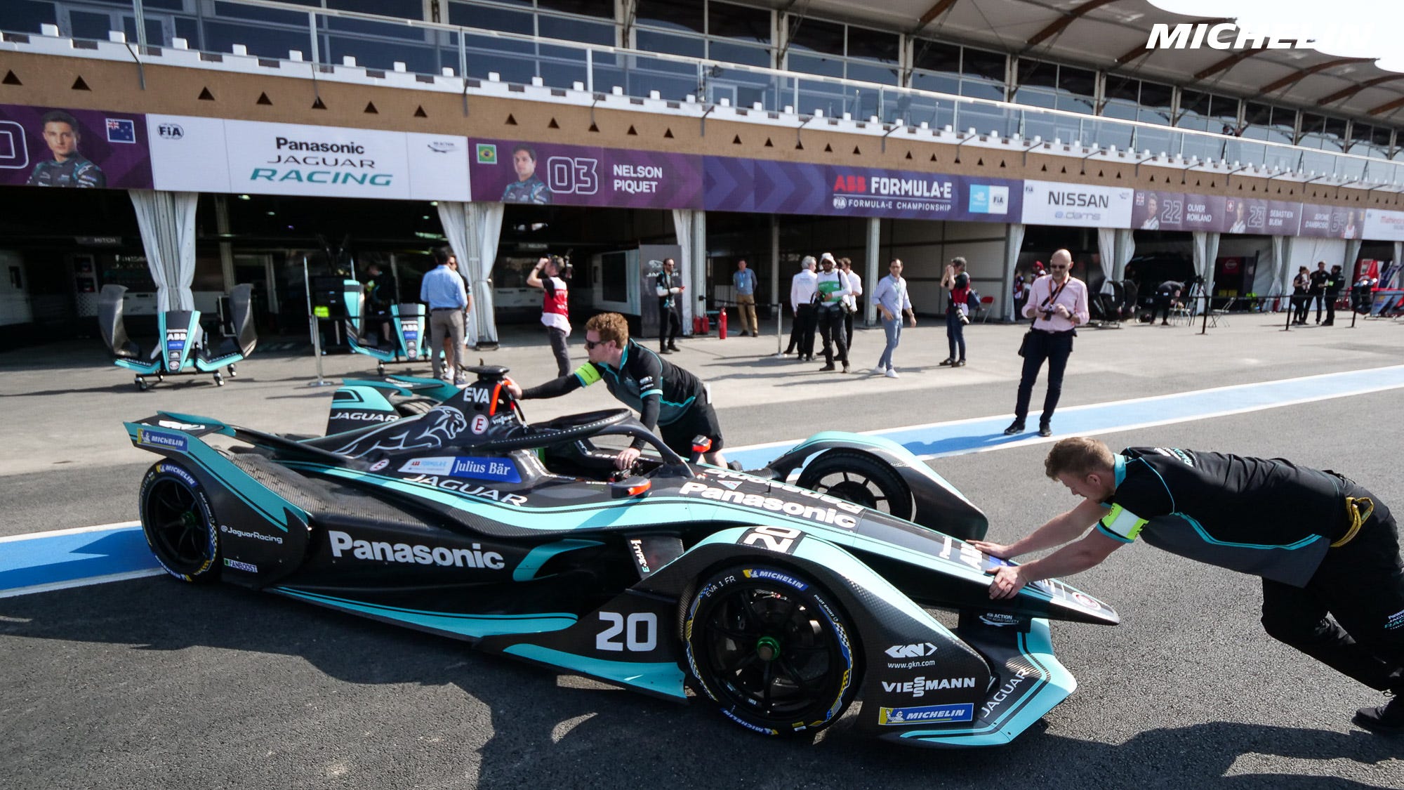 Formula E Liveries 2018–19: Worst to Best | by Stuart Garlick | Motion ...
