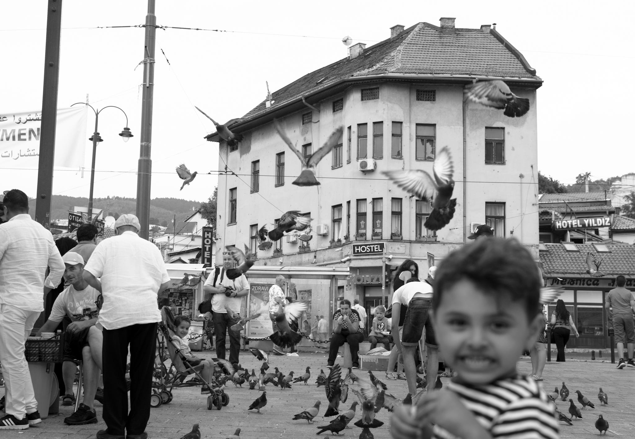 Photographing Strangers: The Role of Anonymity, Proximity, and Consent ...