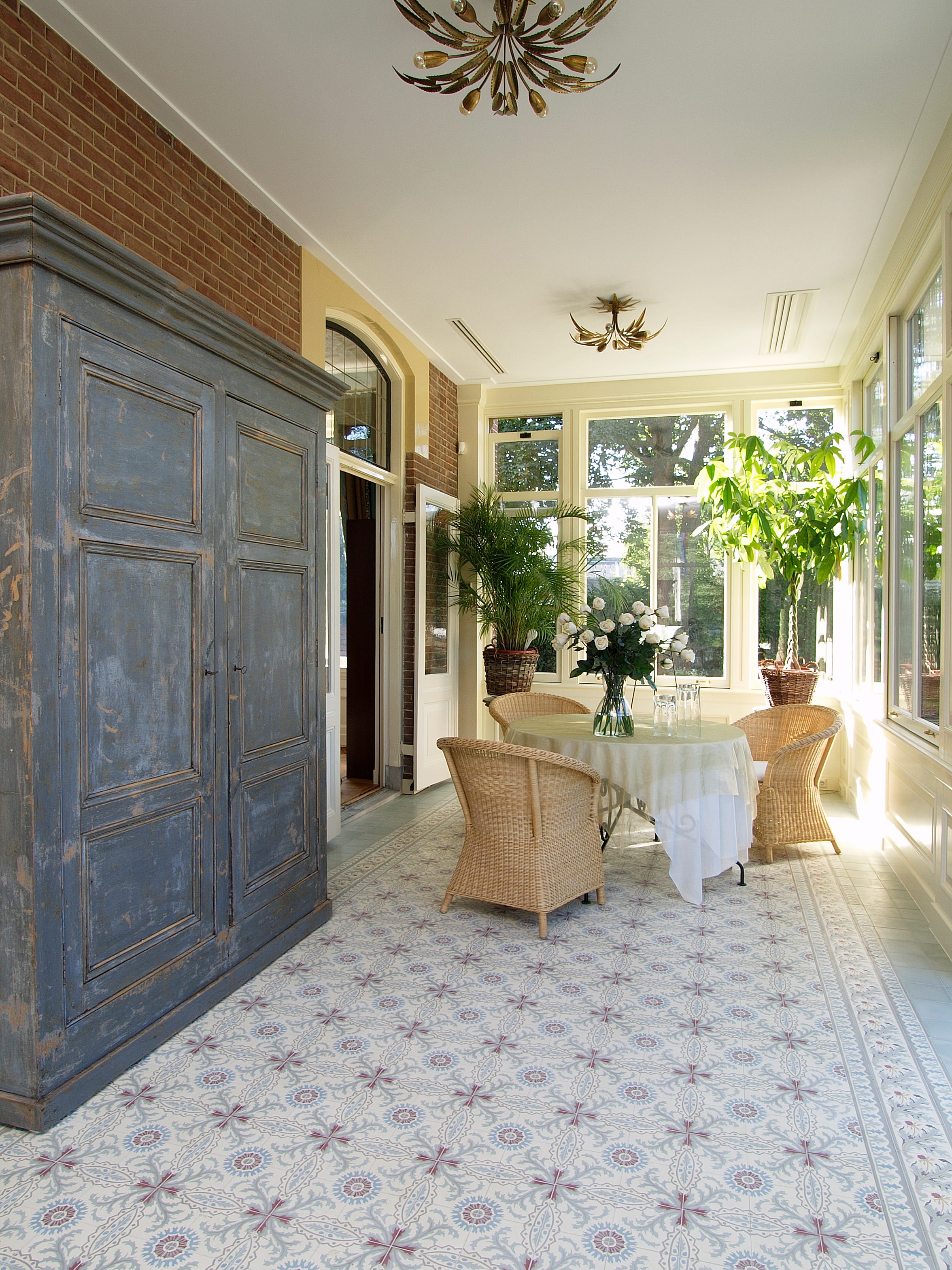 The Ancient Technique that Veranda Tile Design Uses to Make Ceramic ...