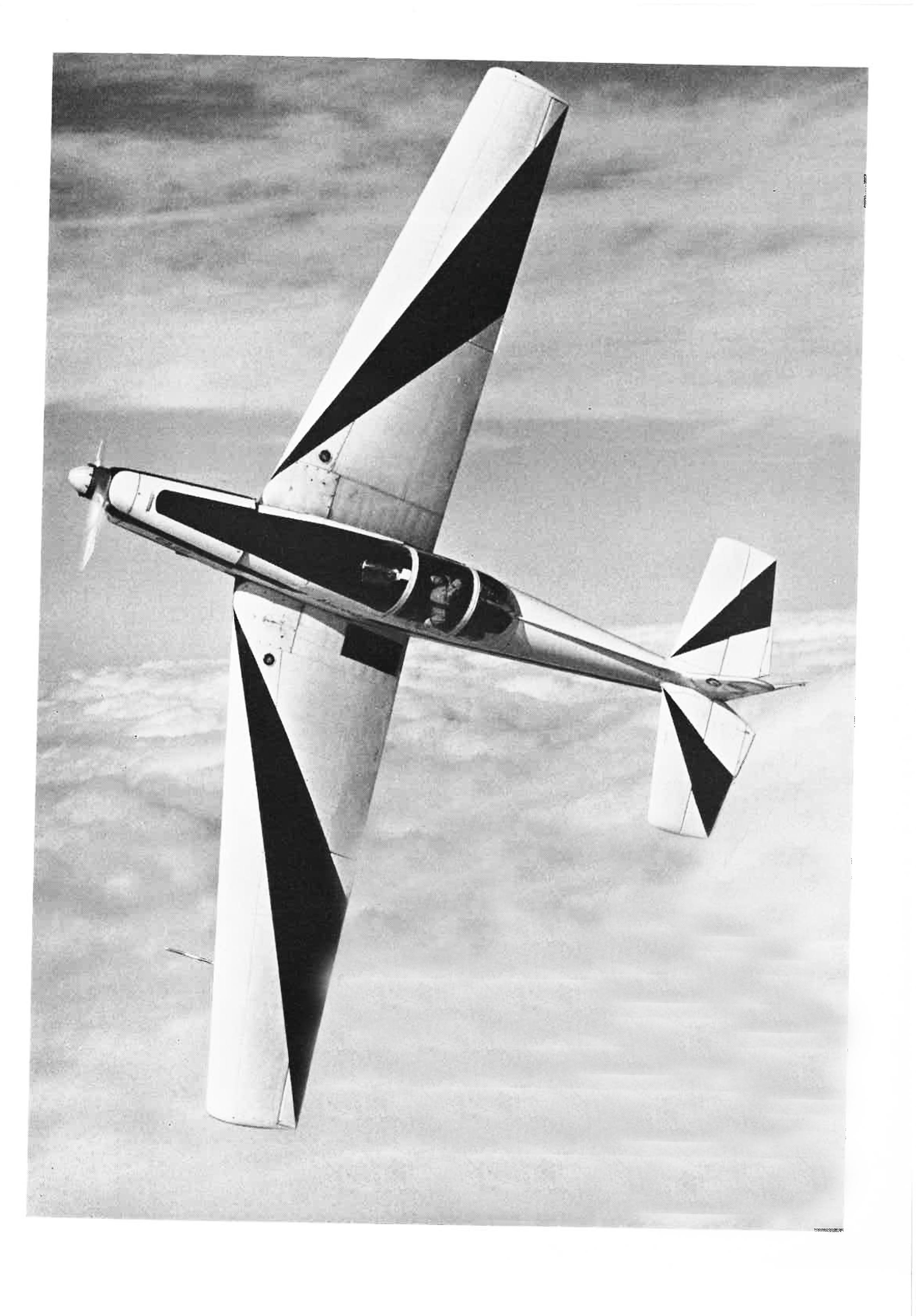 The death-defying and dramatic events of the 1970 World Aerobatics ...