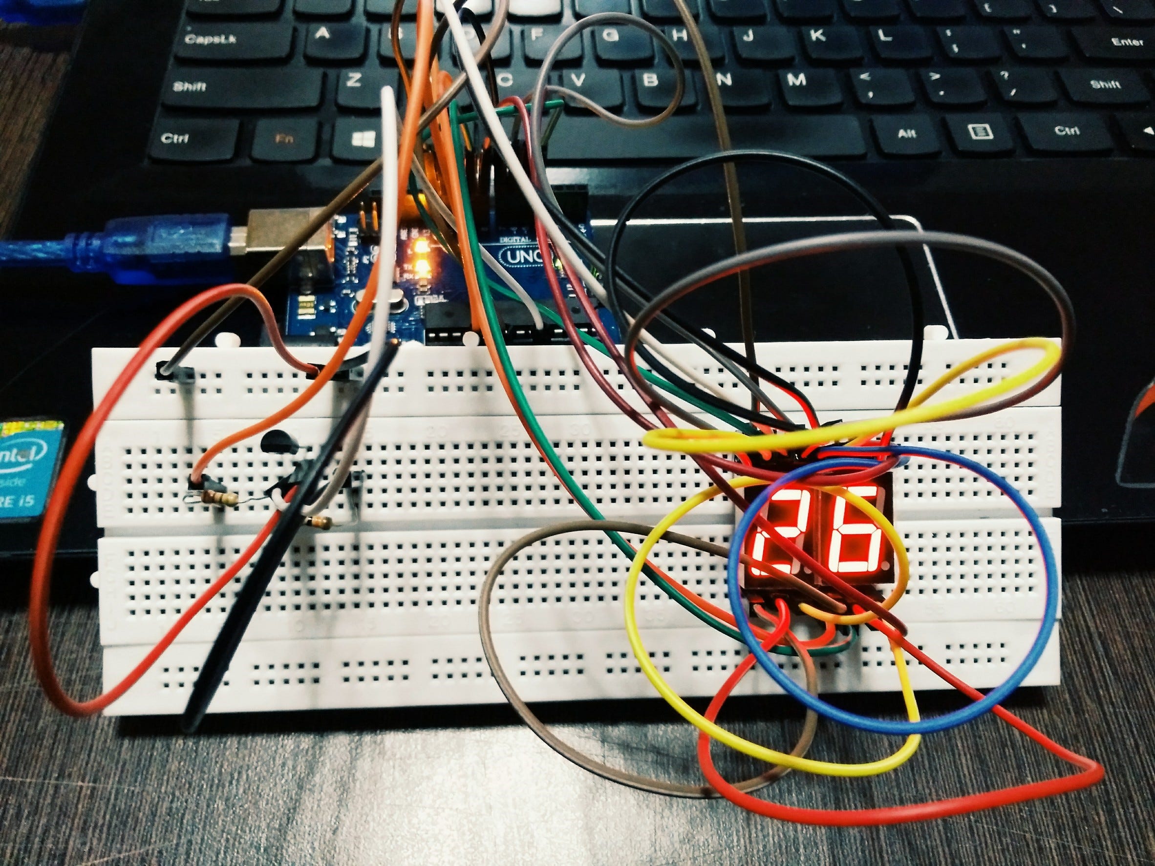 Proyek Arduino Uno 2 Mengukur Suhu Dengan Output Ke Seven Segment By Stevani Halim Medium