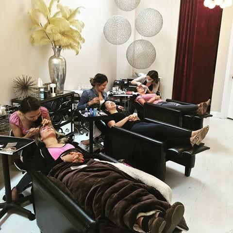 Give Natural Looking Bushy Eyebrows to Clients, Take Microblading ...