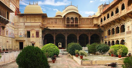 Rajasthan Tourism: a historical country with colorful tradition and ...
