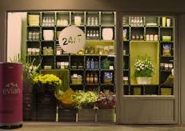 Designing a retail space in 2017. Reaching out to customers and selling ...
