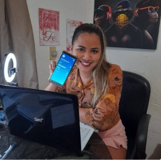 RENDA EXTRA PELO CELULAR Mentoria: Sheila Martins O sucesso vem pra quem tem persistência. Aqui ...