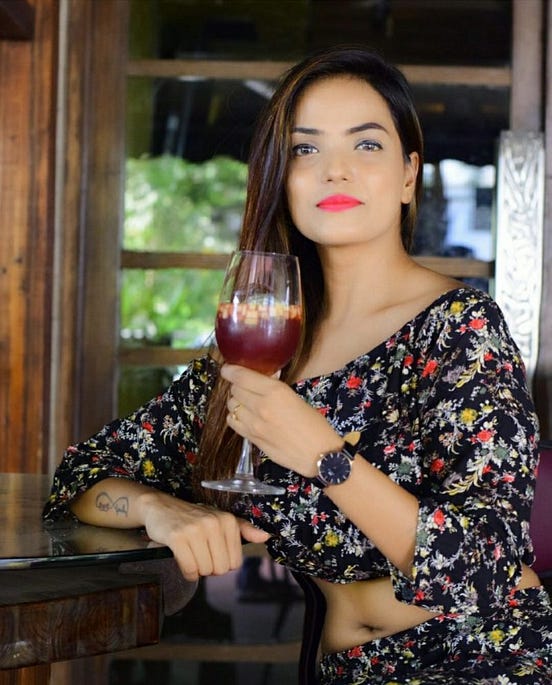 Meet Aashi Sharma: Stylish Blogger, Fit Style Influencer | by ...
