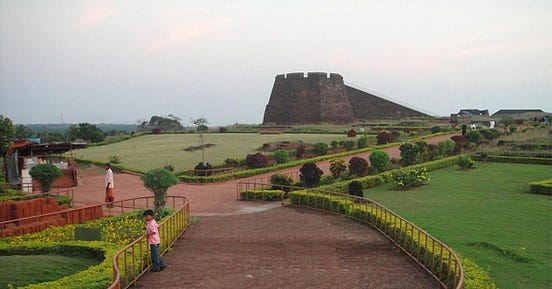 Famous Historical Monuments in Kerala - Tours To Kerala - Medium