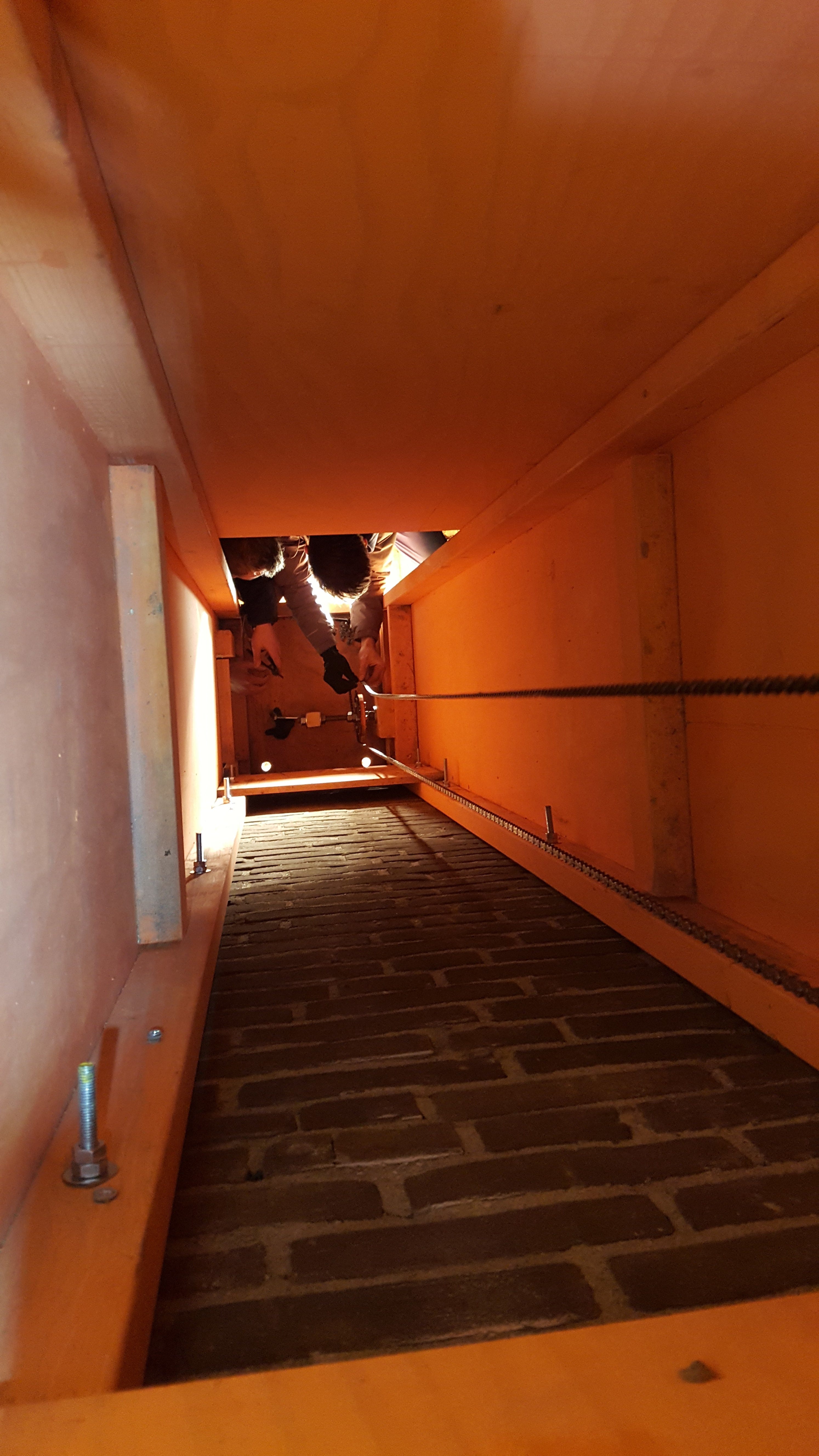 How to build a crack climbing machine | by Jeroen van Zeeland | Medium