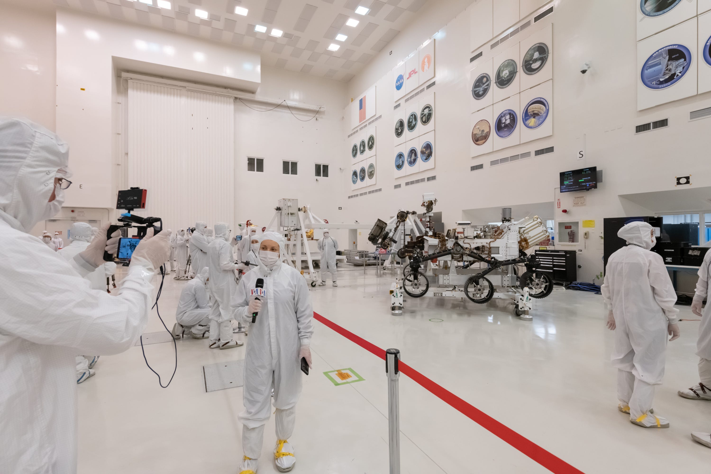 Inside NASA’s $2.5 Billion Mission to Find Evidence of Life on Mars ...