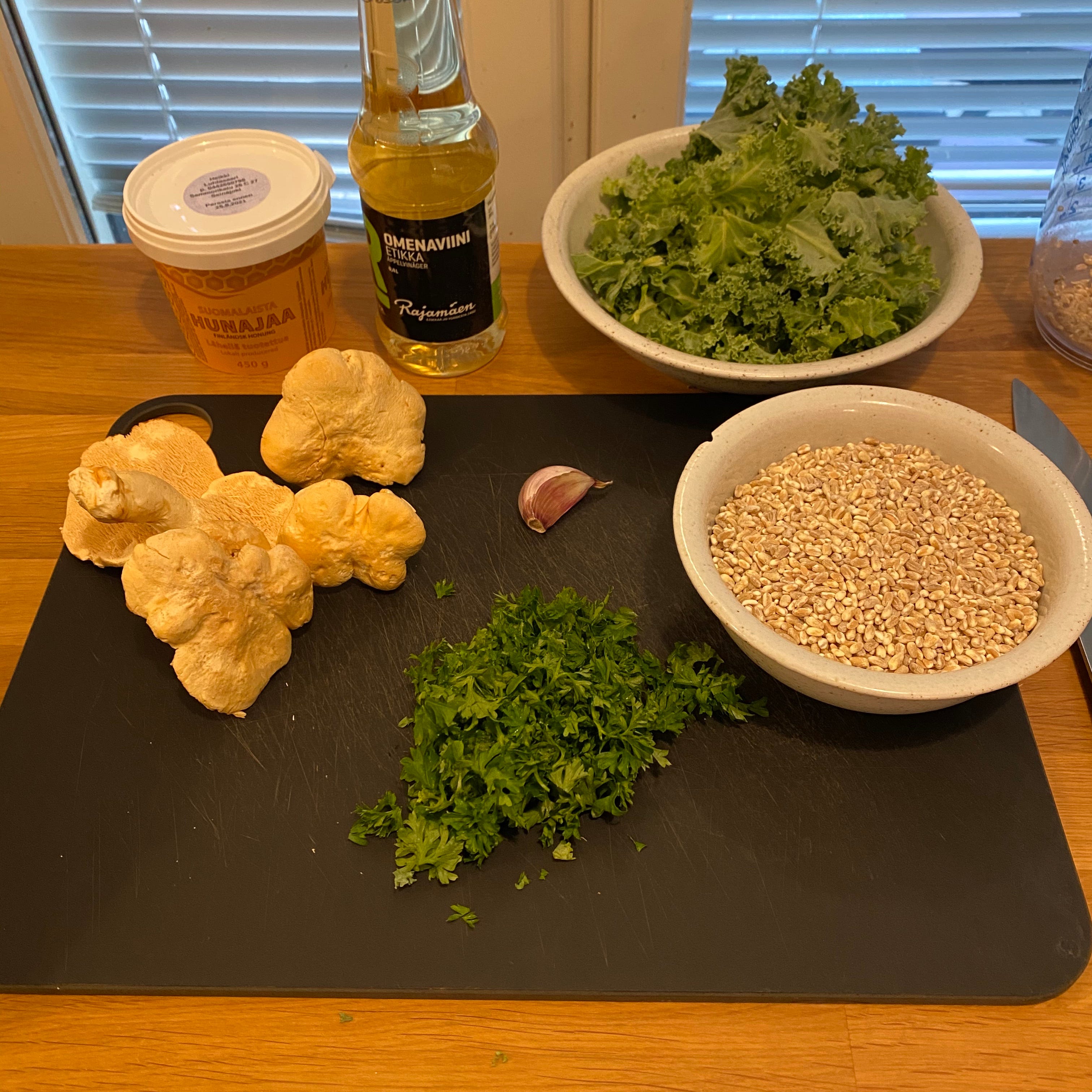 Hedgehog mushrooms + recipe. Hedgehog mushrooms (🇫🇮 vaaleaorakas)… | by ...