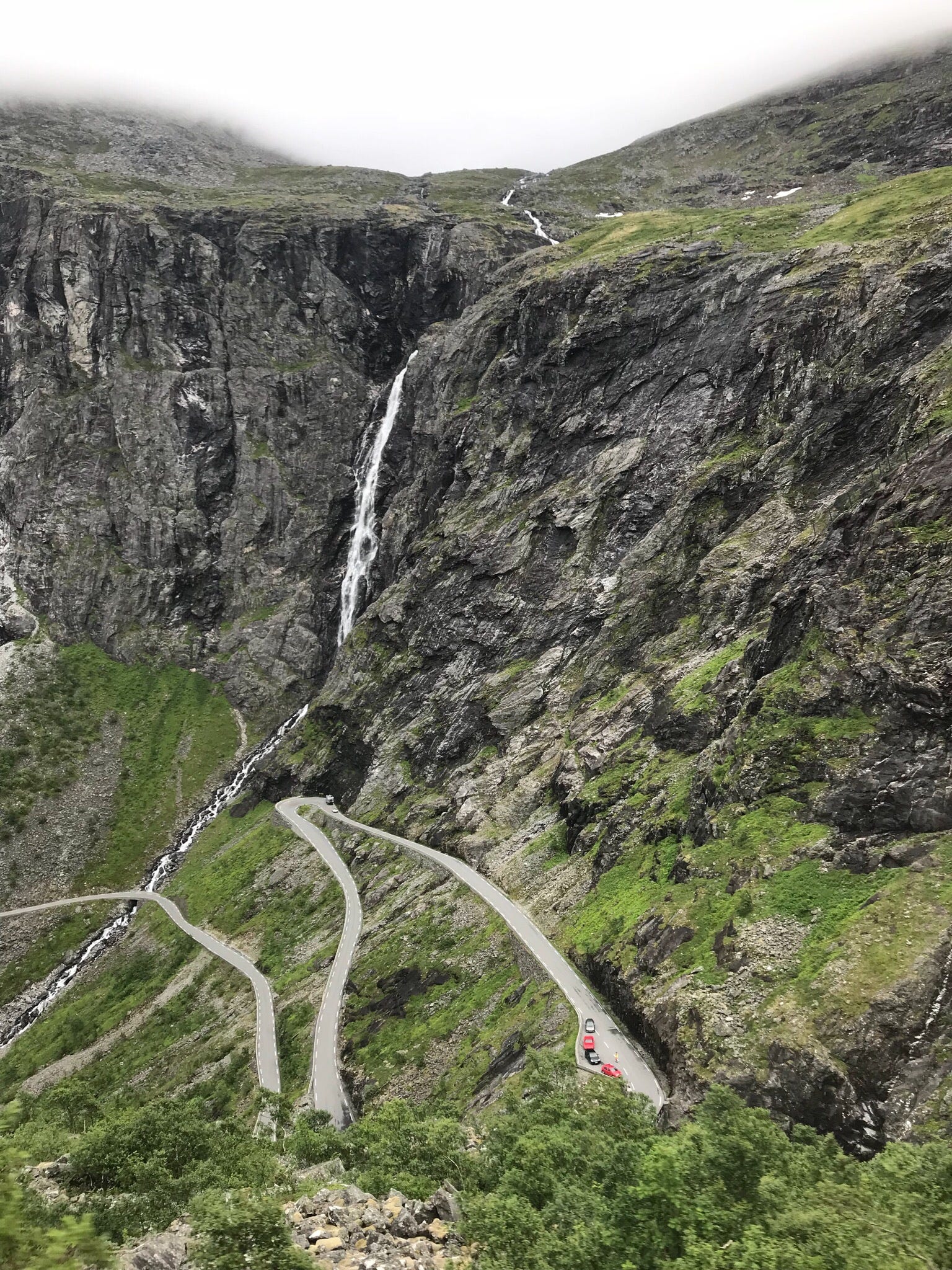 Exploring the fjords in west Norway: 6 days from Ålesund to Bergen