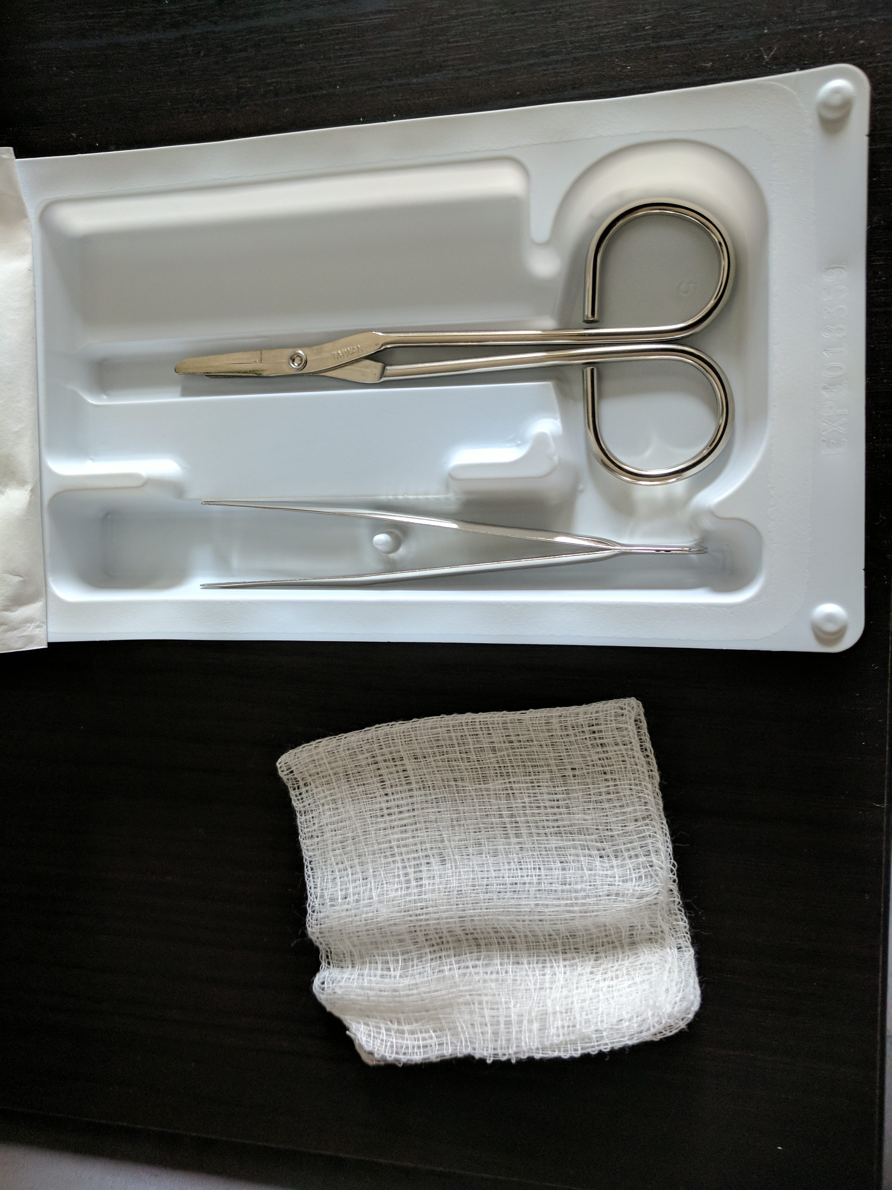 DIY stitches removal didn’t quite work out | by Sunny Diaz | Medium