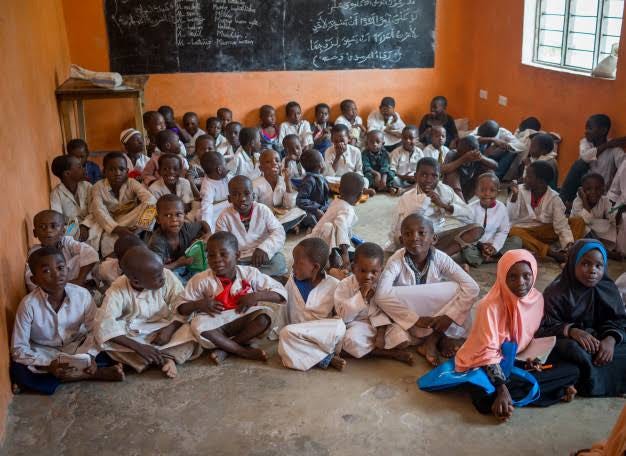 Homeschooling in a Pandemic: Challenges and Solutions in Low-Income ...