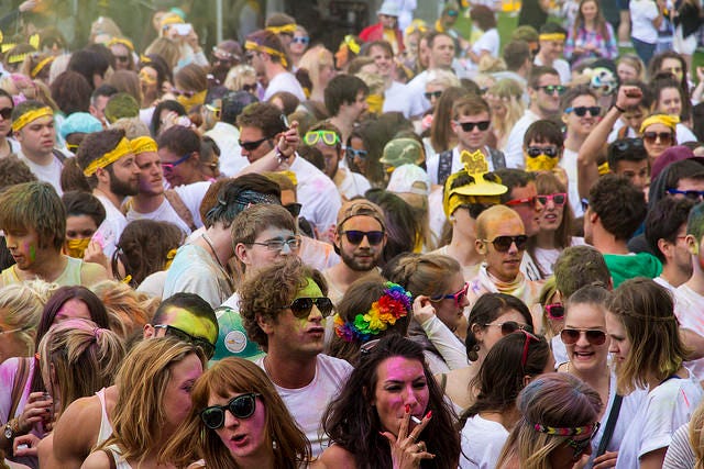 How to get your ideas in front of 100k+ people | by Yann Girard | Medium