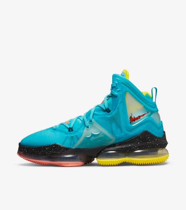 AWS DynamoDB Table using Python Scripts | by Carlos Espinoza | Medium