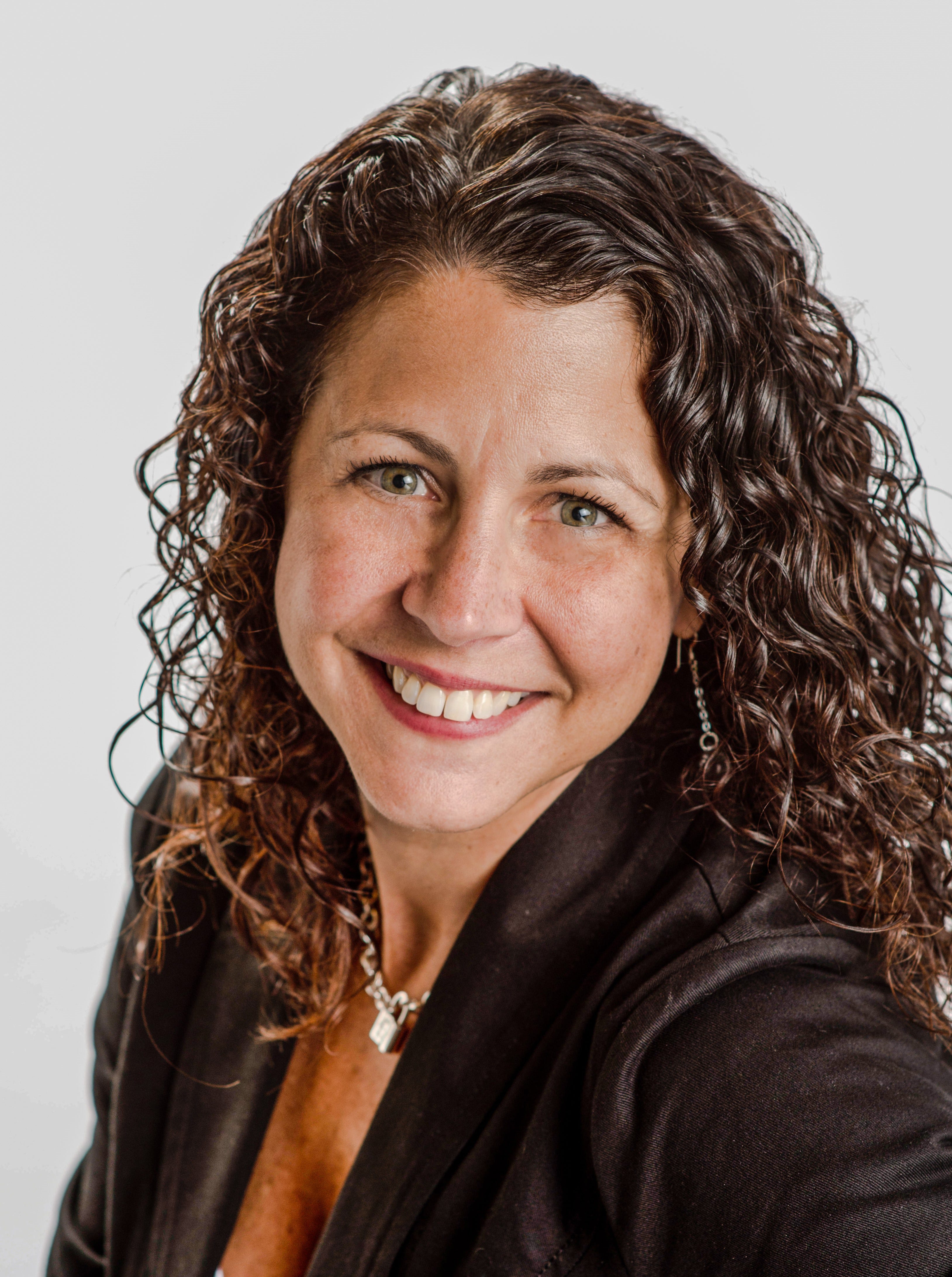 “5 Ways To Create a Wow! Customer Experience” With Kristen Tomasic of ...