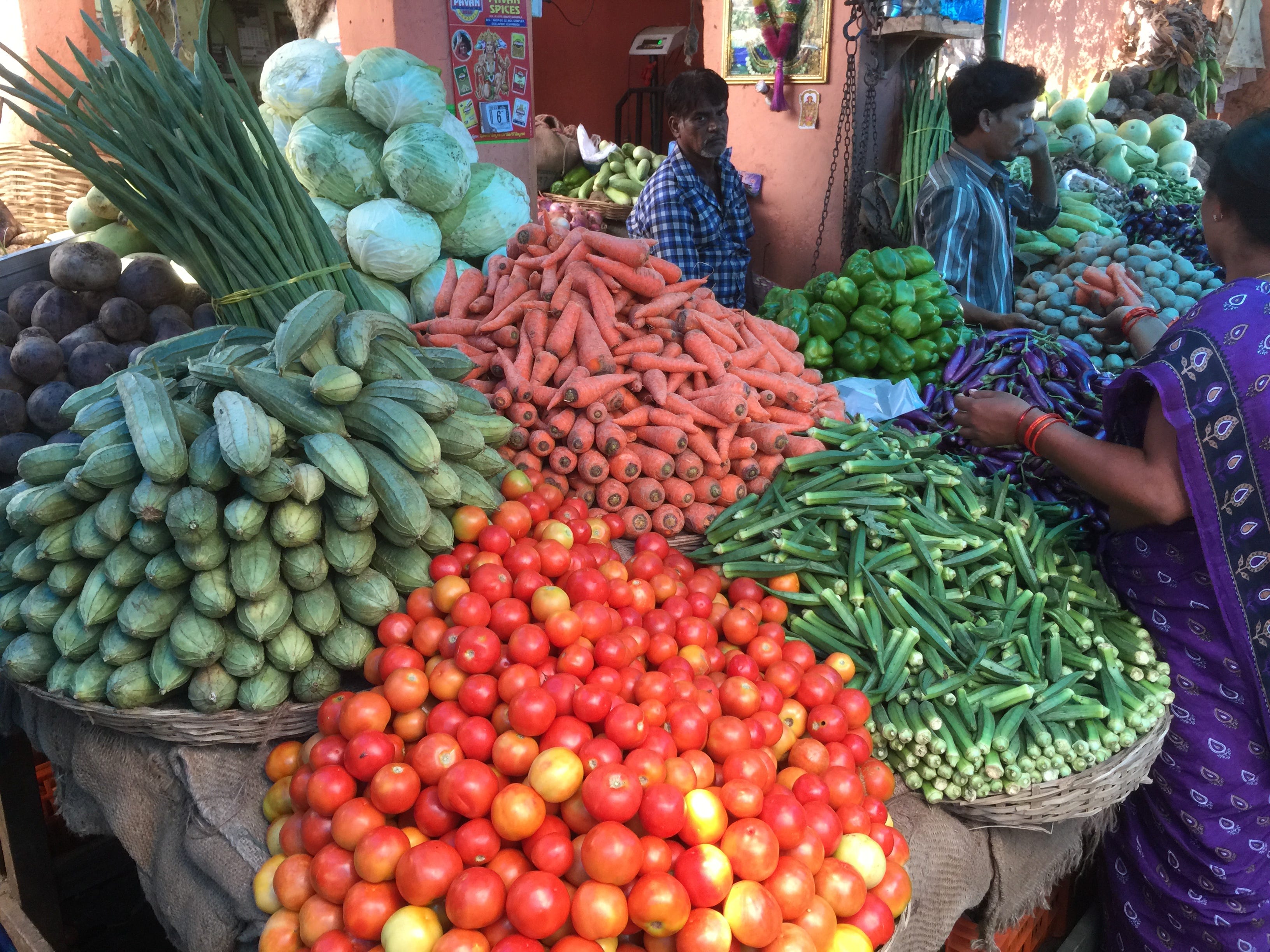 Farmers Market (Raitu Bazaar). From bazaar to the table | by Suresh ...