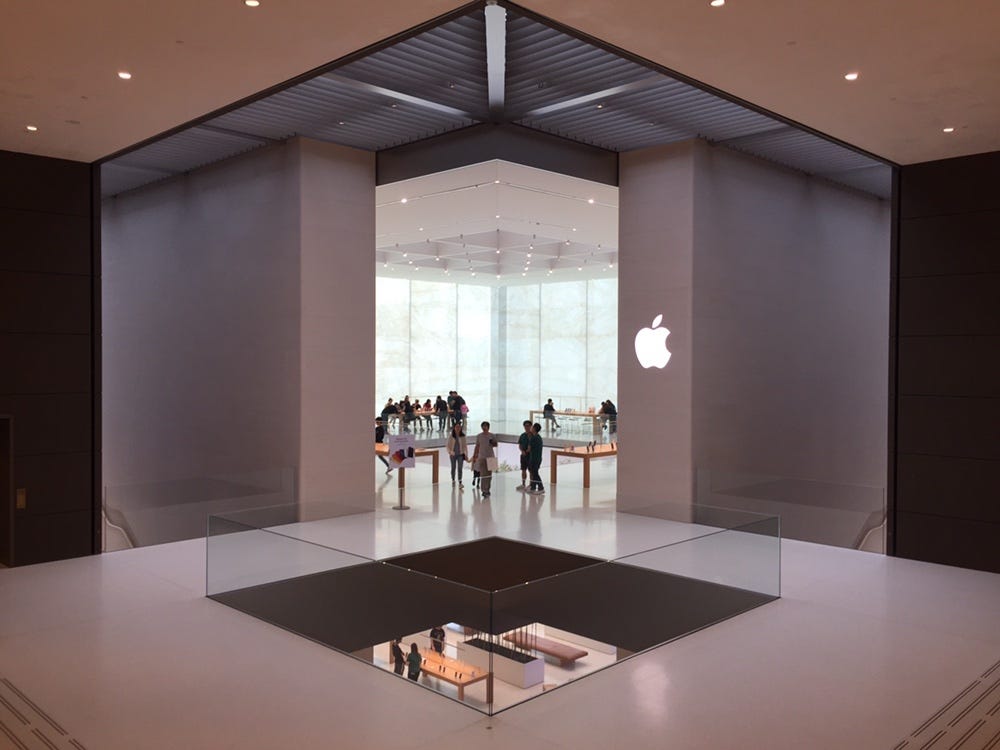 Apple Store Macau — A Sight To Behold! - Hong Kong Diaries - Medium