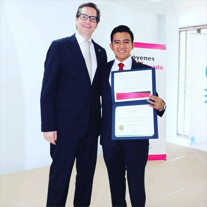 El emprendedor y la escuela. Hace unos meses decidí dejar una de las ...