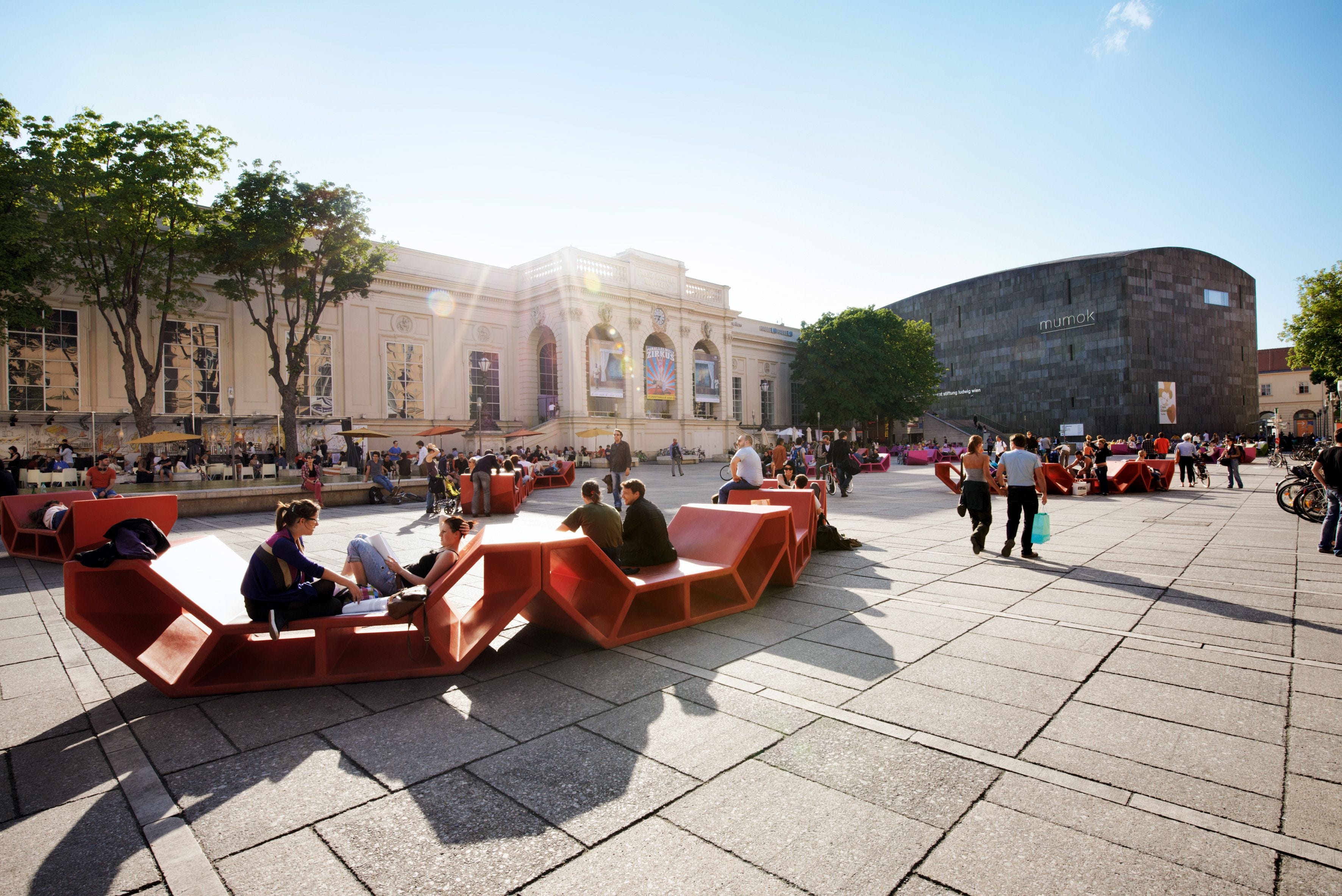 Dissecting Public Space: 5 Notes on Urban Plazas - Projexity Blog - Medium