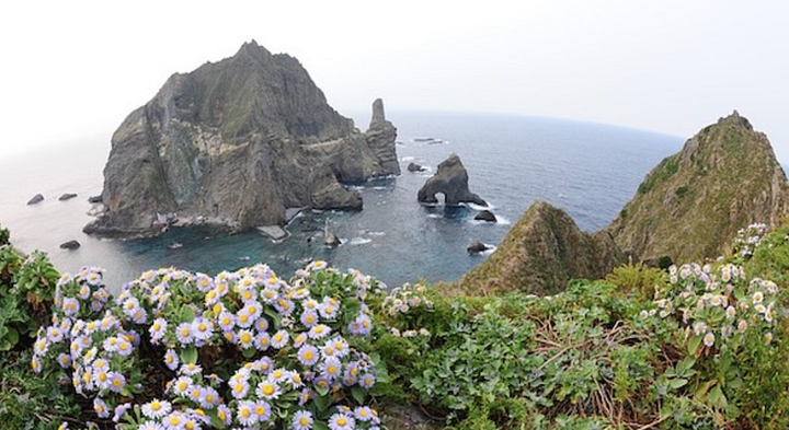 Articles on Dokdo Island - Mlovmo - Medium