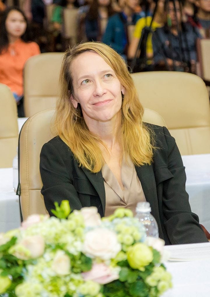 Speech by Consul General Mary Tarnowka “How to Prepare Yourself to Lead ...