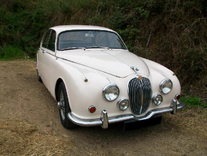 Jaguar Classic Workshop- Bringing Back the Grandeur for Your Iconic ...