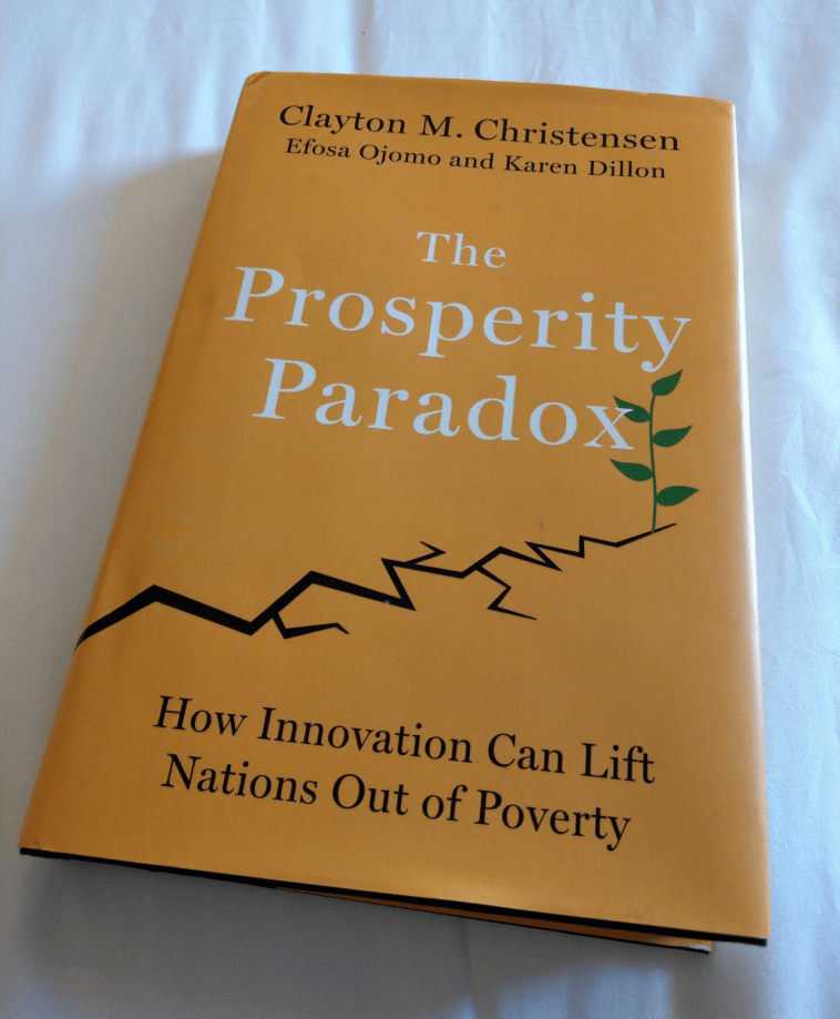 The Prosperity Paradox｜繁榮的悖論 - 讀書e誌 - Medium