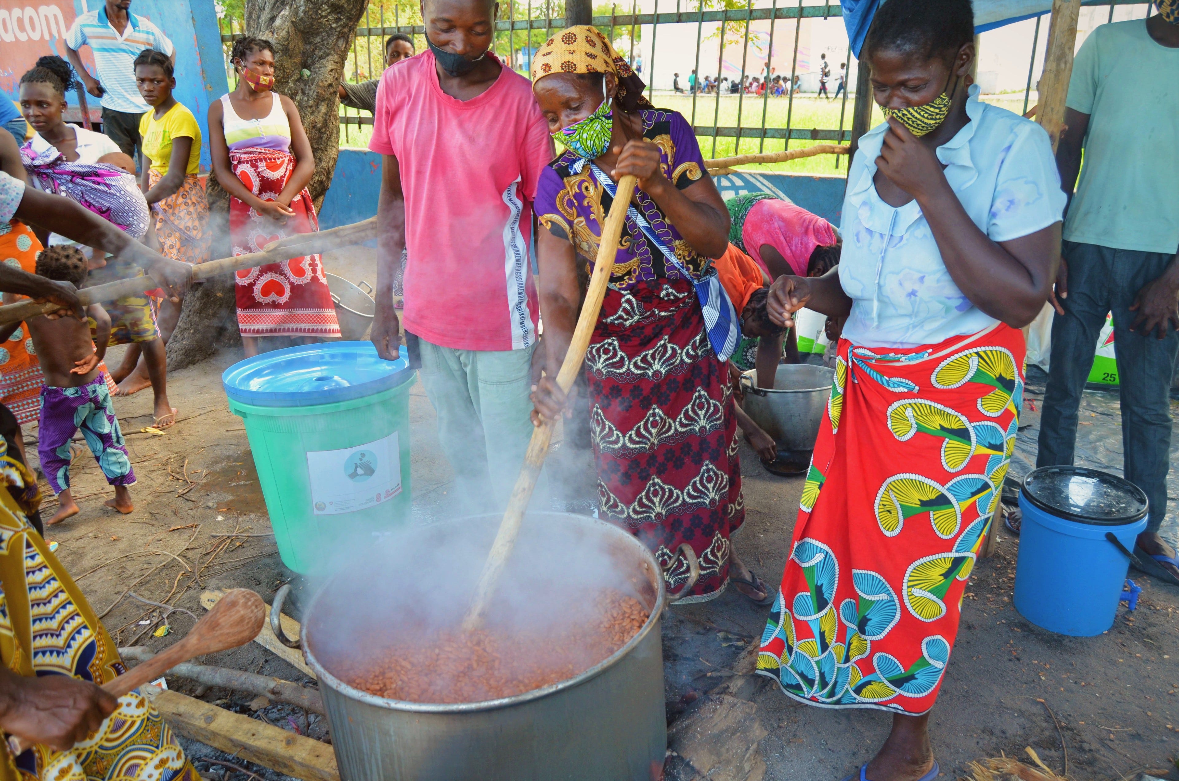 Mozambique: “Food brings hope, and this is exactly what people need ...