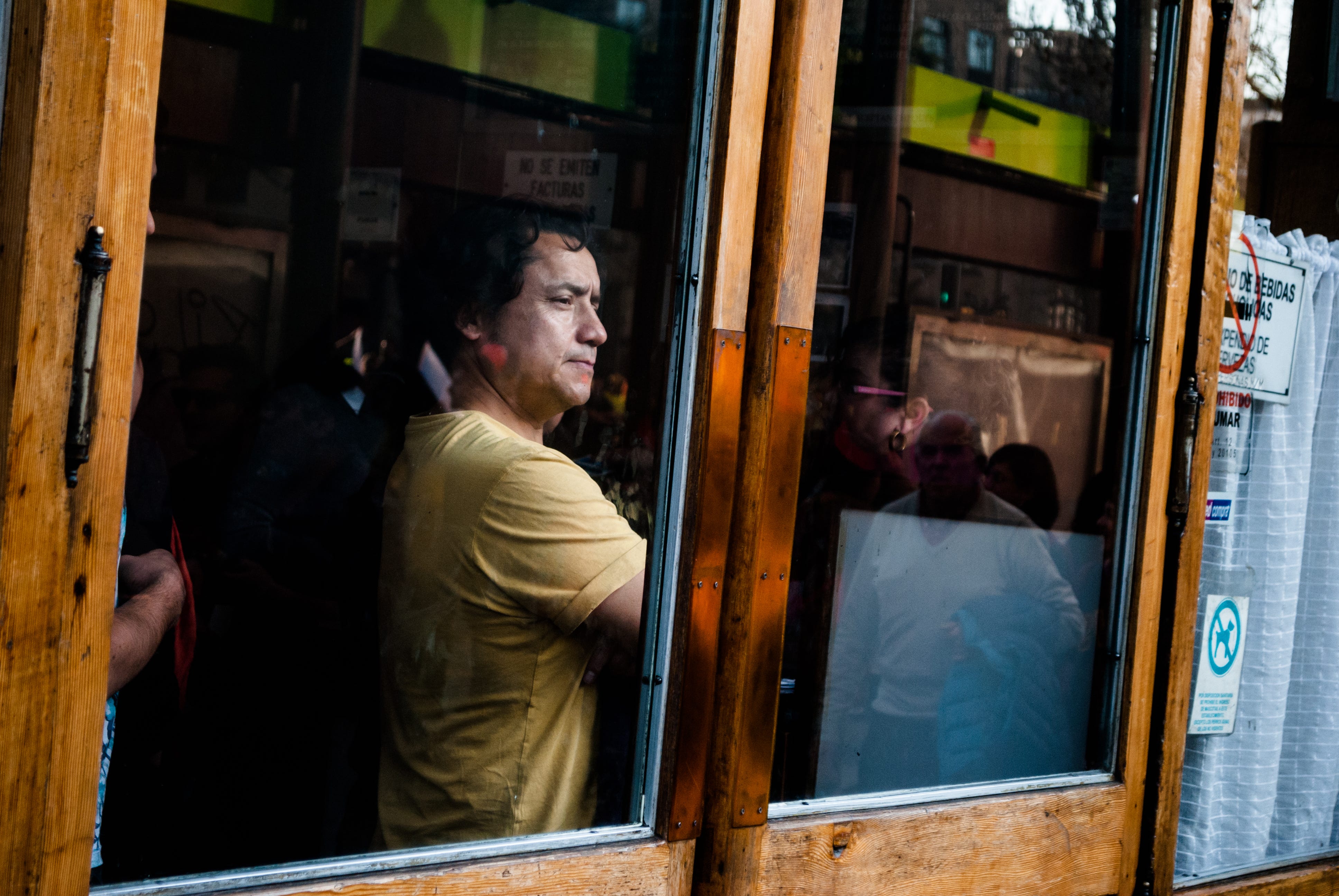 Mirada y diferencia ¿Cómo observamos al Otro? | by Hugo Cari | Medium