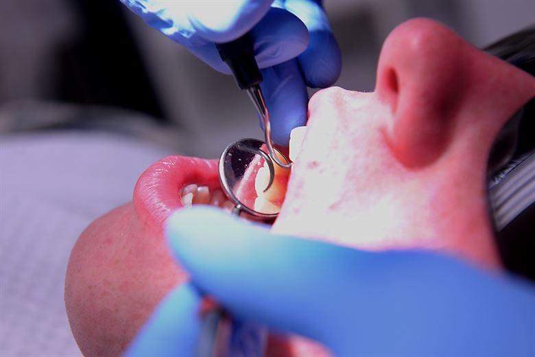How To Choose the Best Dentist for Your Teeth Needs | by Hoo Swee Tiang ...