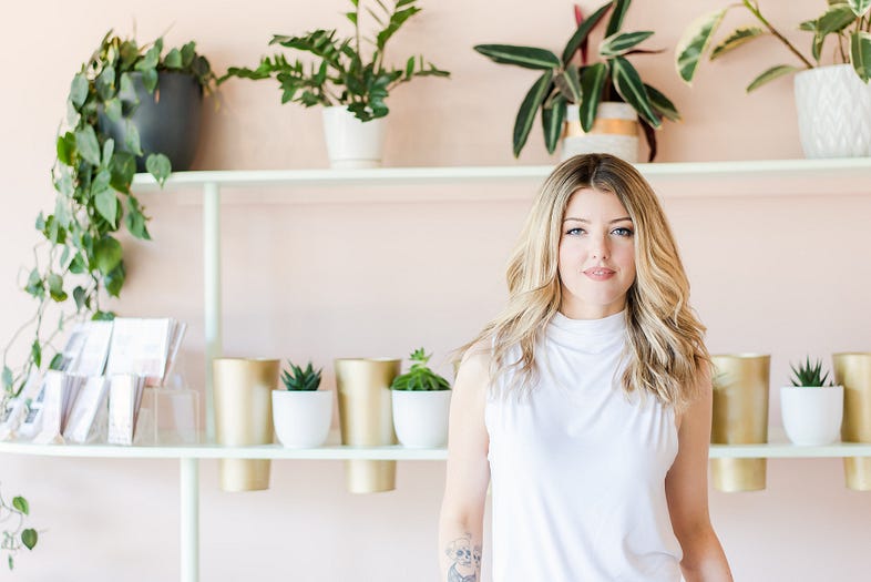 Chelsea Clarke of HerPaperRoute: 5 Things You Need To Know To ...